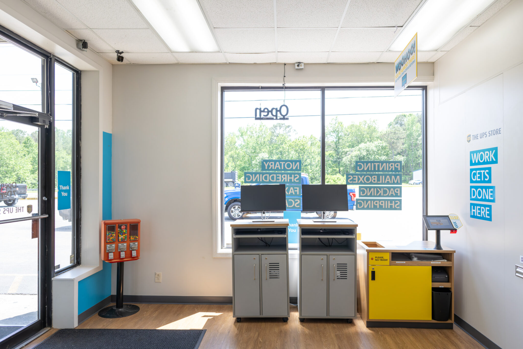 UPS Store in Jasper Unveils Renovated Interior - The Walker Leader